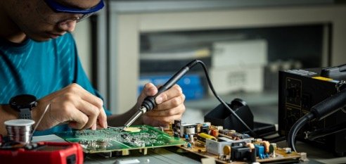 Top 10 Electronic Engineering Masters UK | Blog | Postgrad